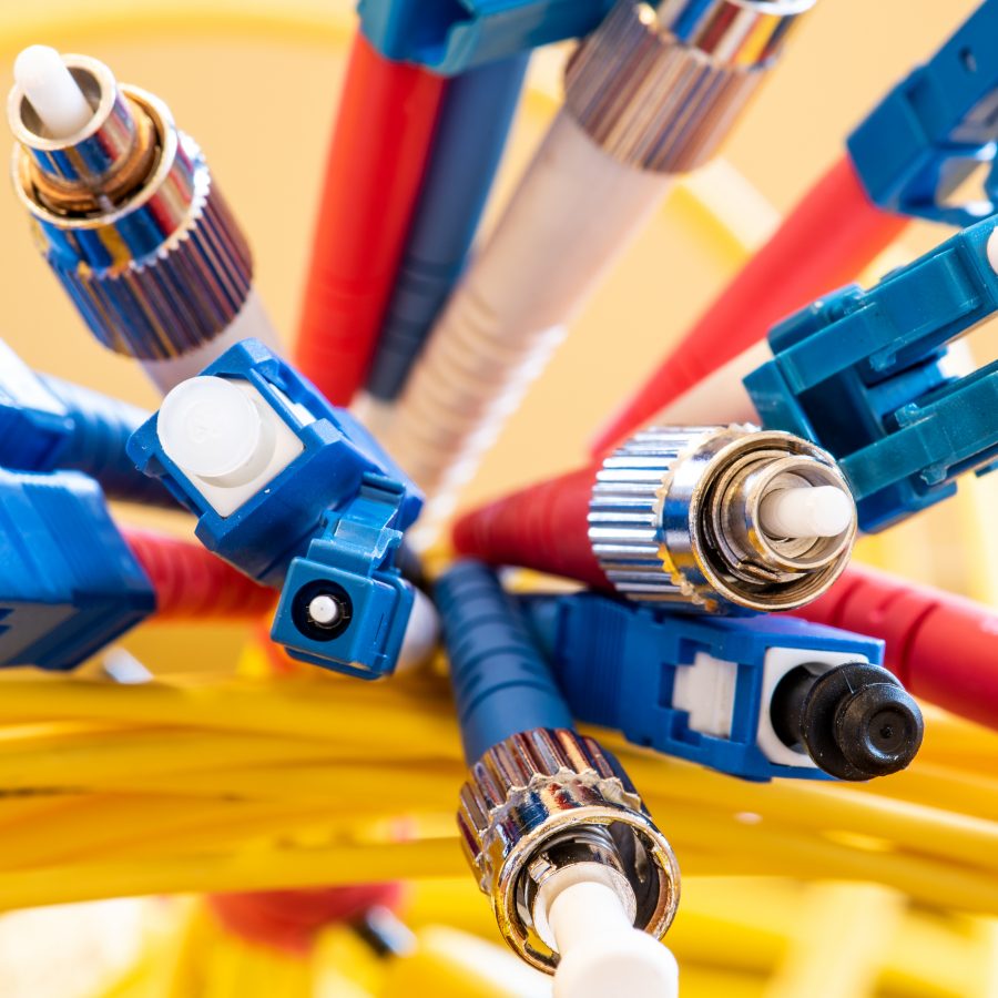 Advantages of Fibre Optic Cable | Benefits for High-Speed Data Transmission