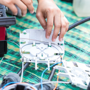 How are fiber optic cables joined? - Fibre terminations and repairs ...